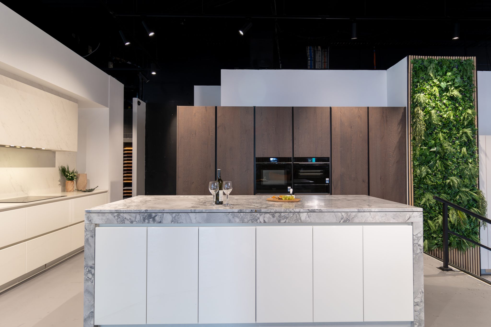 Kitchen Benchtop Designs: Stylish, Functional & Durable Choices ...